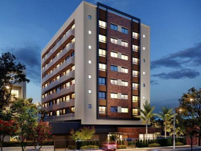 Apartamento decorado, de 03 dormitórios, sendo 01 suíte, no bairro Santa Cecilia em Porto Alegre.pr