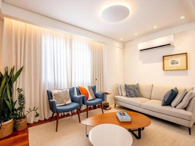 Apartamento decorado por arquiteto, 3 dormitórios no bairro Higienópolis