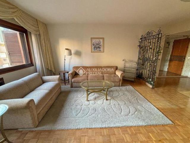 APARTAMENTO DESOCUPADO NO BAIRRO AUXILIADORA EM PORTO ALEGRE 127 m² PRIVATIVOS