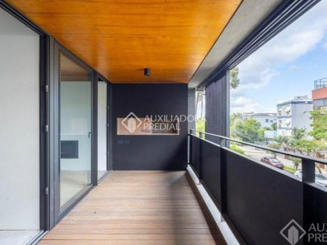 Apartamento diferenciado com 2 suítes e vaga dupla no bairro Rio Branco