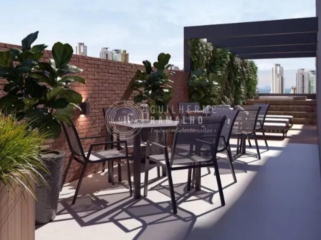 Apartamento diferenciado com 301 m² à venda no Centro de Balneário Camboriú