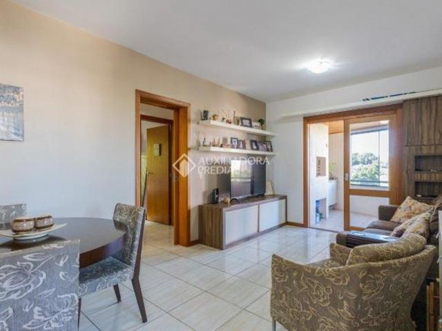 Apartamento diferenciado de 3 dormitórios com suíte e 2 vagas no coração da cidade