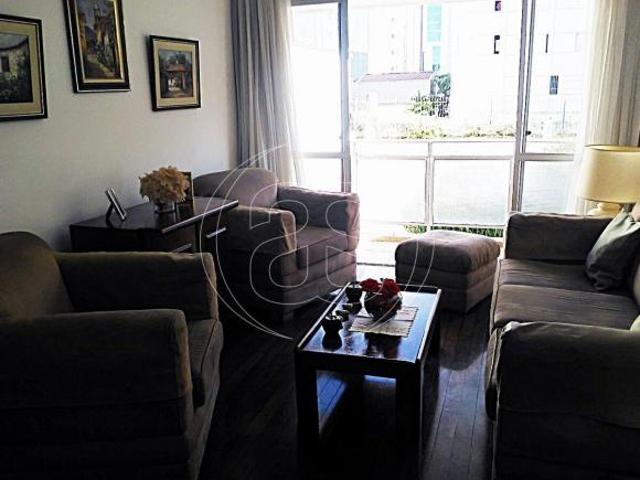 Apartamento disponível para venda com 1 vaga de garagem