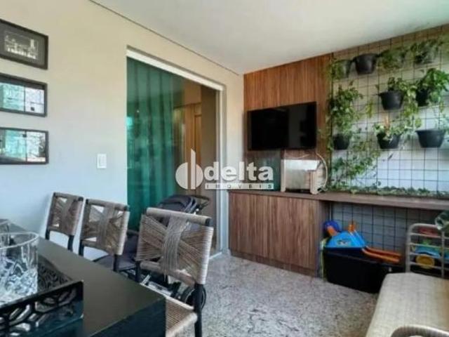 Apartamento disponível para venda no bairro Santa Mônica em Uberlândia MG