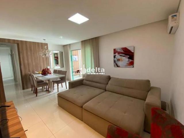 Apartamento disponível para venda no bairro Santa Mônica em Uberlândia MG
