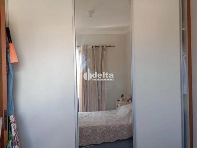 Apartamento disponível para venda no bairro Santa Mônica em Uberlândia MG