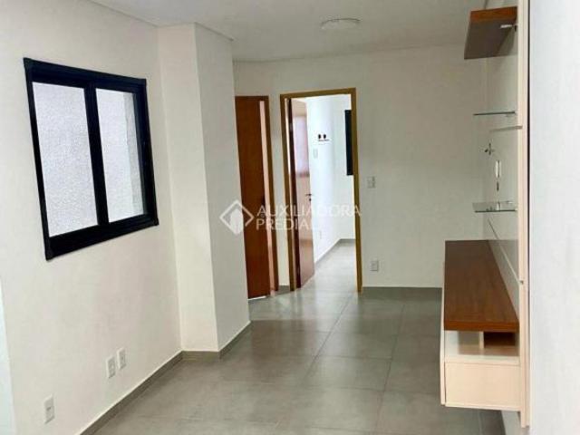 Apartamento do tipo sem condomínio na Vila Pires, em Santo André