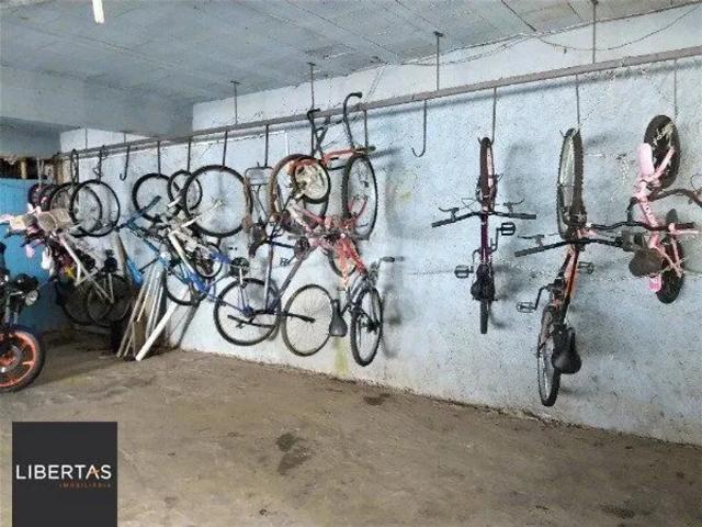 Apartamento dois dormitórios com vaga de garagem em Poto Alegre/RS