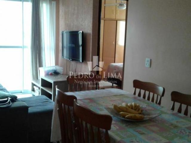 Apartamento dois dormitórios na Vila Perina Cangaíba