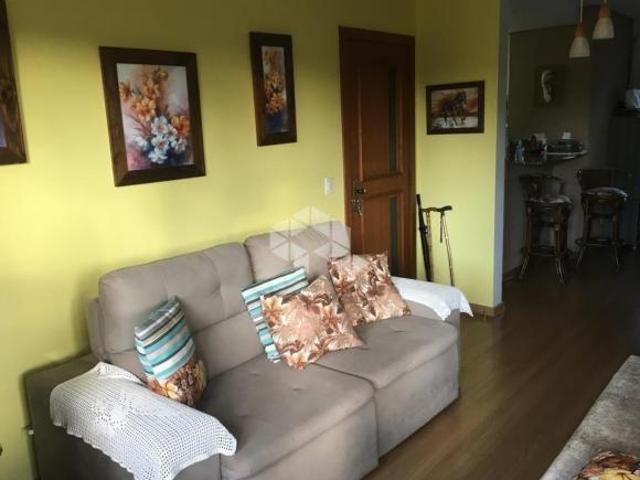 Apartamento dois dormitórios no centro de Canela