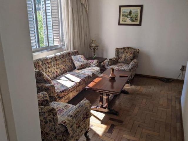 APARTAMENTO DOIS DORMITÓRIOS COM GARAGEM PROXIMO AO BOURBOUN WALLING