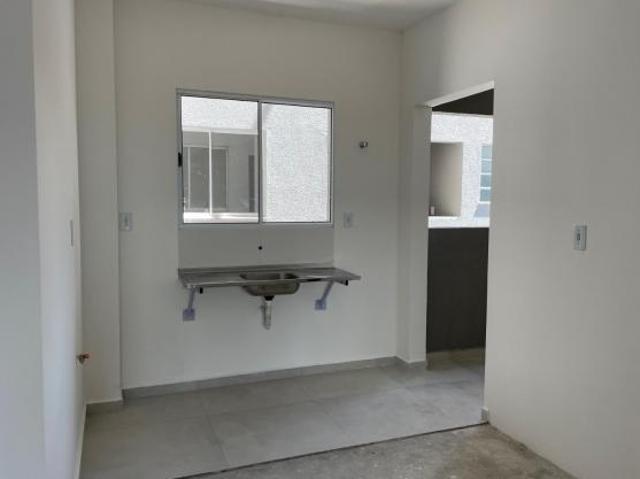 Apartamento dois dormitórios com suíte e sacada e ótima localização à venda, Bosque da Princesa, Pin