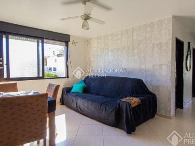 Apartamento dois dormitórios, semi mobiliado no Bairro Alto Petrópolis