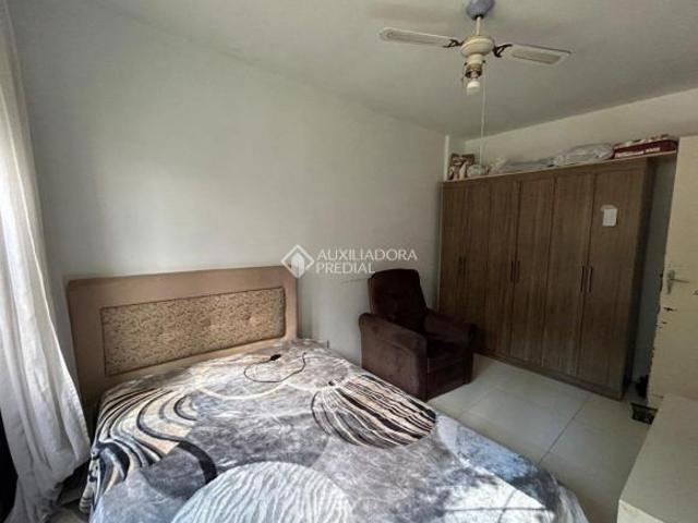 Apartamento dois dormitórios Térreo