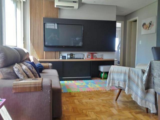 Apartamento dois dormitórios, uma garagem e vaga rotativa