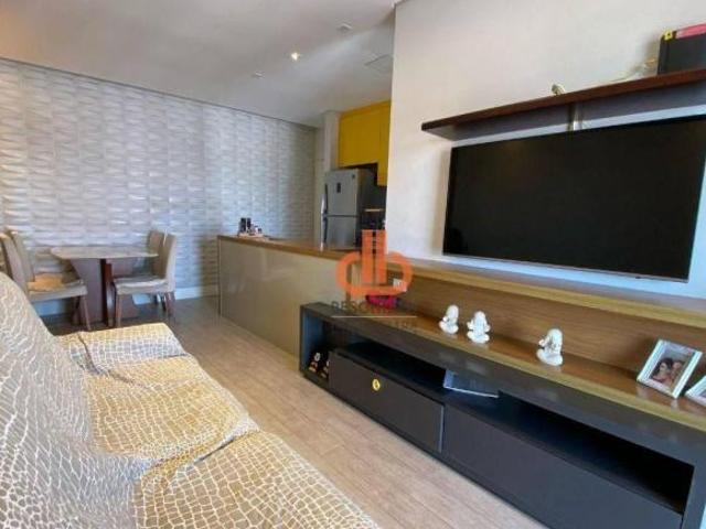 Apartamento dois dormitórios varanda piscina