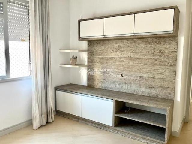 Apartamento dois quartos com vaga escriturada no bairro Santana