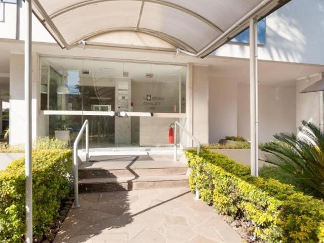 Apartamento dois quartos com vaga no Menino Deus