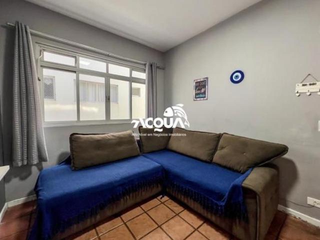 Apartamento dois quartos lado praia Guarujá