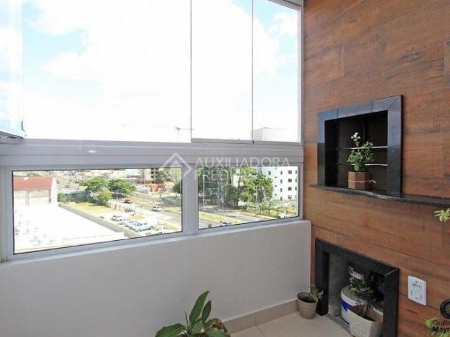 Apartamento dois quartos na Protásio Alves