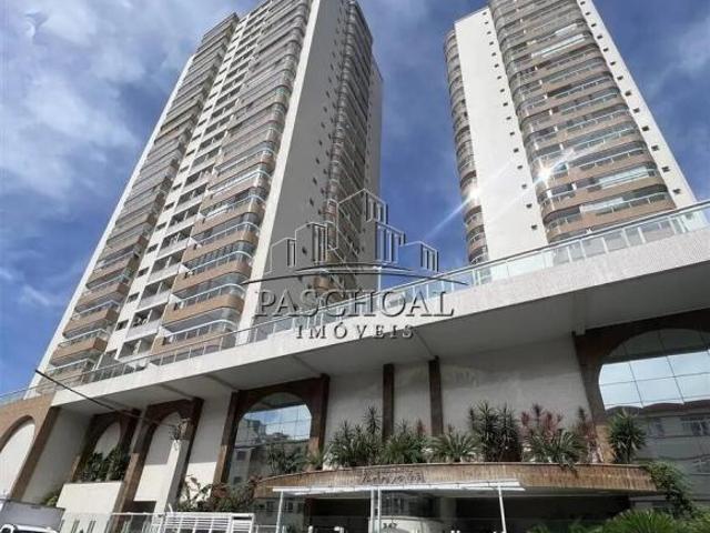 APARTAMENTO DOIS QUARTOS SENDO DUAS SUÍTES, DUAS VAGAS, BAIRRO BOQUEIRÃO EM PRAIA GRANDE