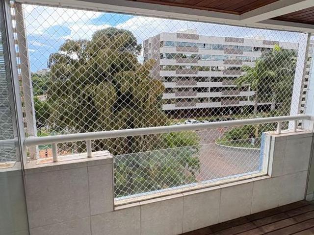 Apartamento duas fachadas de canto