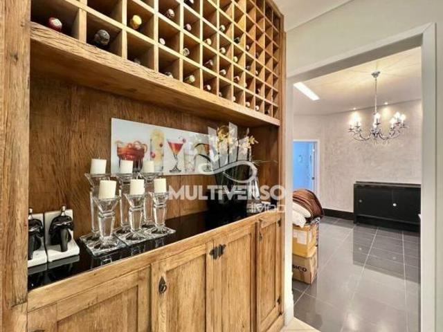 Apartamento Duplex 3 suítes Canal 3 Santos