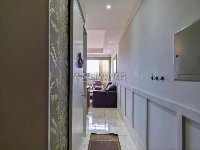 Apartamento duplex 2 dorms em Campos do Jordão com lareira