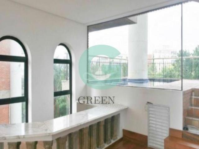 Apartamento duplex, 4 suítes, 6 banheiros, 2 quartos empregada, piscina no terraço, armários cozinha