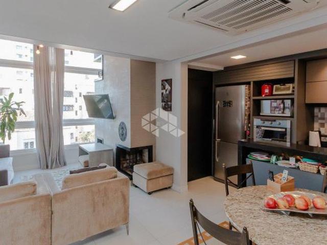 Apartamento duplex com e 2 vagas no Petrópolis