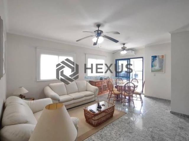 Apartamento duplex com varanda gourmet na Praia da Enseada, Guaruja