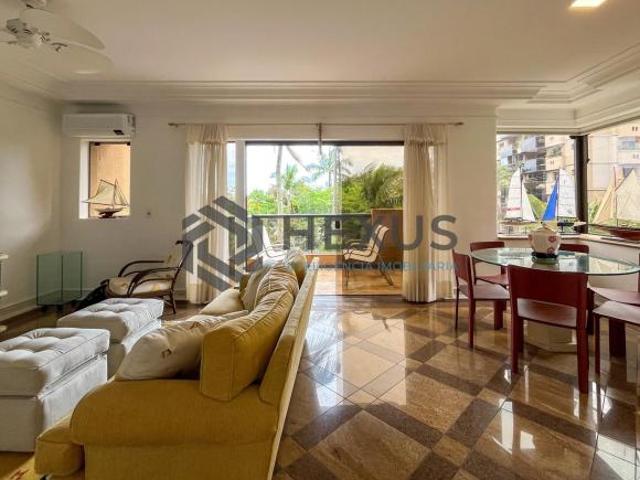 Apartamento duplex com varanda e lazer na região da Brunella na Praia da Enseada