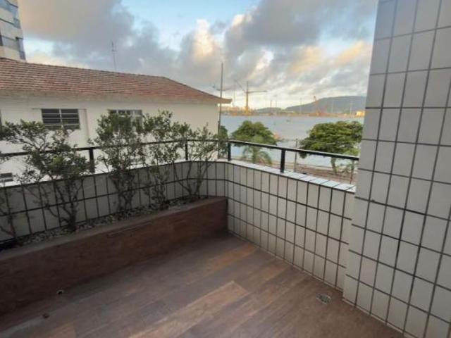 Apartamento duplex com vista mar incrível na ponta da praia