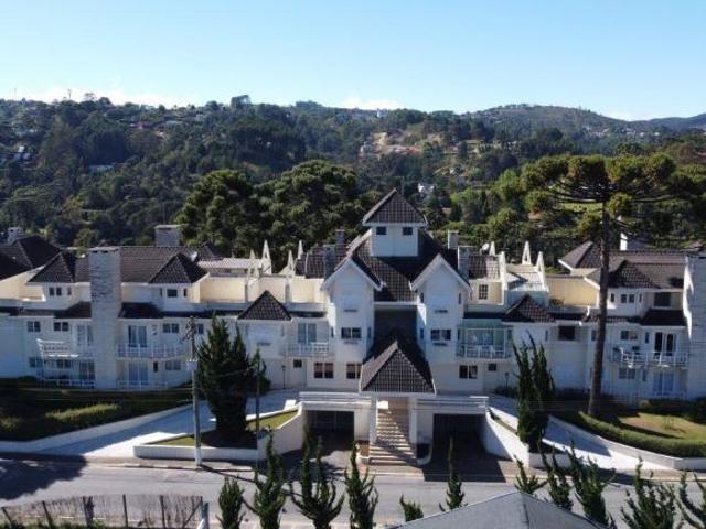 Apartamento duplex com vista espetacular à venda em Campos do Jordão