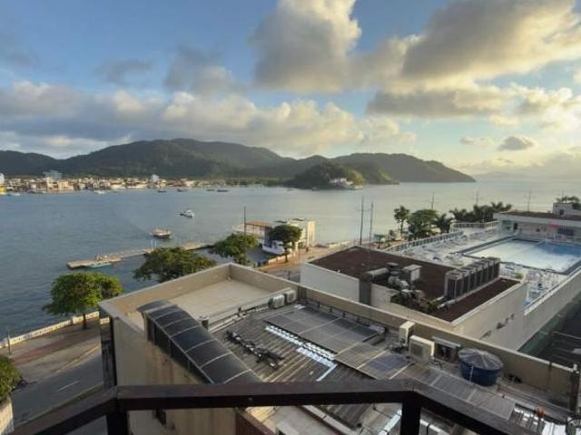 Apartamento duplex com vists mar incrivel na ponta da praia