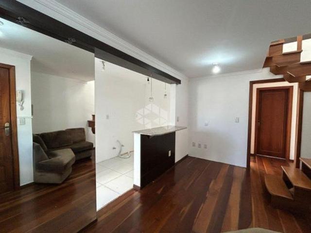 APARTAMENTO DUPLEX COM 02 DORMITÓRIOS NO CENTRO