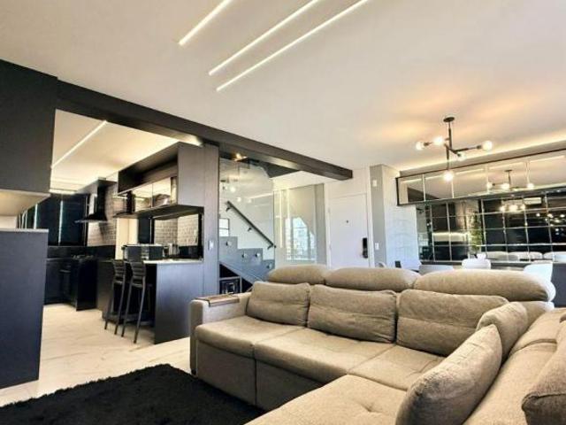 Apartamento Duplex com 159m² Privativos, 3 Suítes e 3 Vagas no Ecoville
