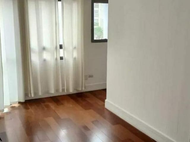 Apartamento Duplex com 1 Dormitório em Itaim Bibi com 40m²