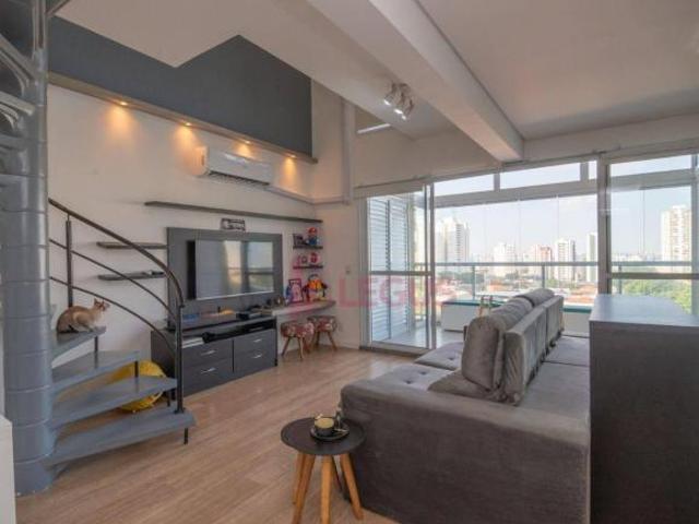 Apartamento duplex com 1 suíte e 1 vaga de garagem