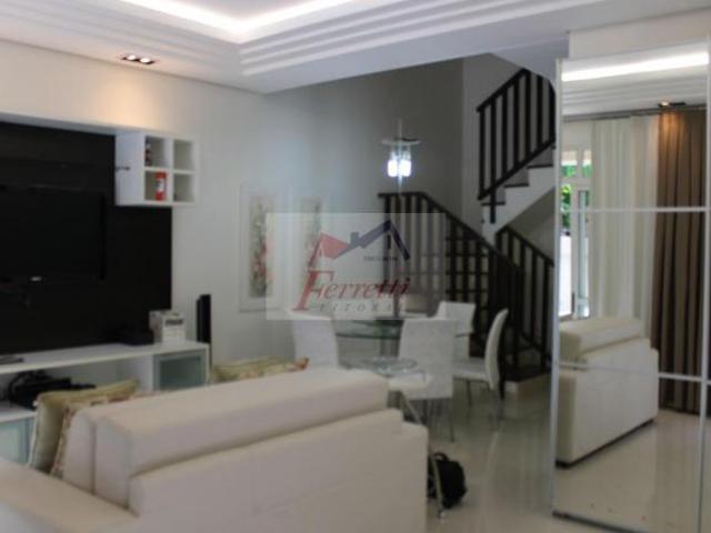 Apartamento duplex com 2 dormitórios, pé na areia