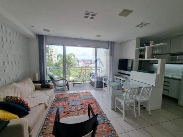 Apartamento Duplex com 2 duplex mobiliado e climatizado em Parque Enseada, Guarujá/SP