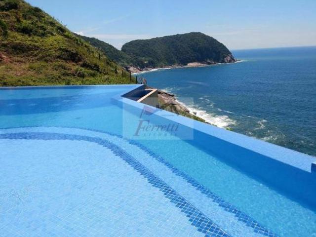 Apartamento duplex com 2 suítes