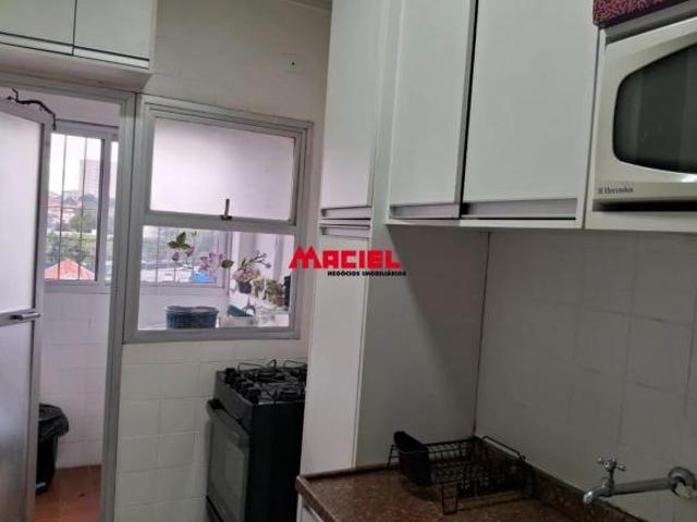 Apartamento duplex com 3 dorms/84 metros centro São Jose dos Campos