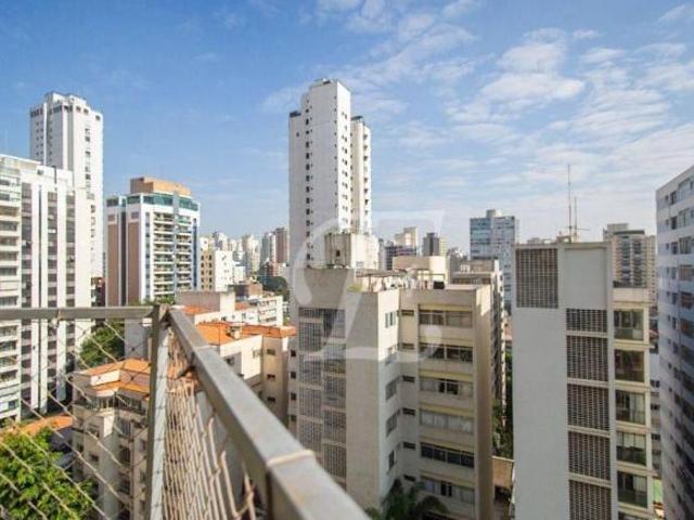 Apartamento Duplex com 3 quartos sendo 3 suites, 4 banheiros, 3 vagas, à venda, 170 m² por R$ 2.100