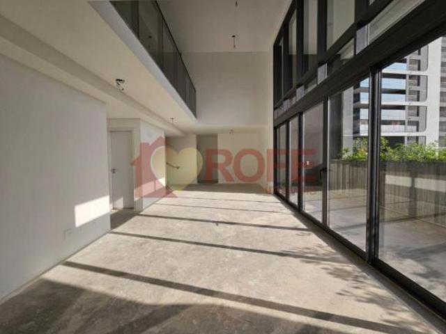 Apartamento Duplex com 4 dormitórios à venda pronto para morar