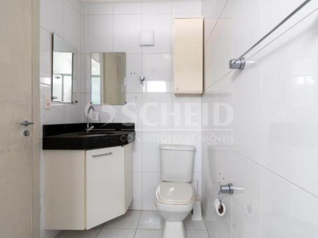 Apartamento duplex com 74m² muito bem distribuídos, em rua calma, muito iluminado e ventilado