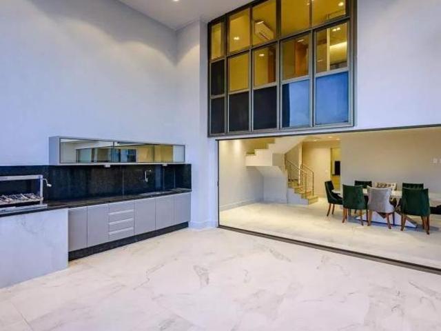 Apartamento Duplex à Venda em Águas Claras | 3 Suítes, 176m², Alto Padrão e Próximo ao Metrô