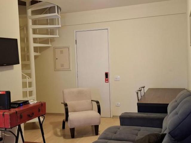 Apartamento duplex a venda em Moema