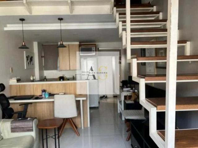 Apartamento Duplex à venda em Moema