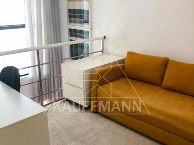Apartamento Duplex à Venda em Moema 2 Dorms, 1 Vaga 72m² de Á.Ú